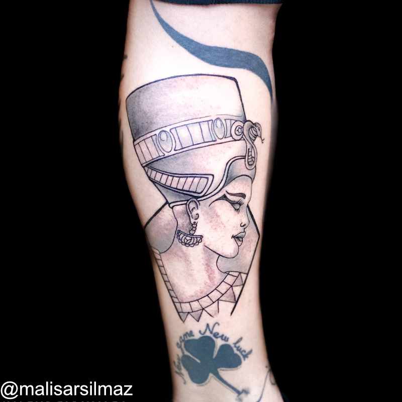 Tanrıça – malisarsilmaz.com